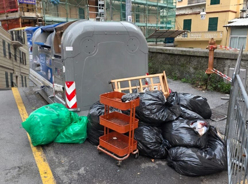 Savona, Truffe via SMS su verifica pagamento Tassa Rifiuti - 104 News