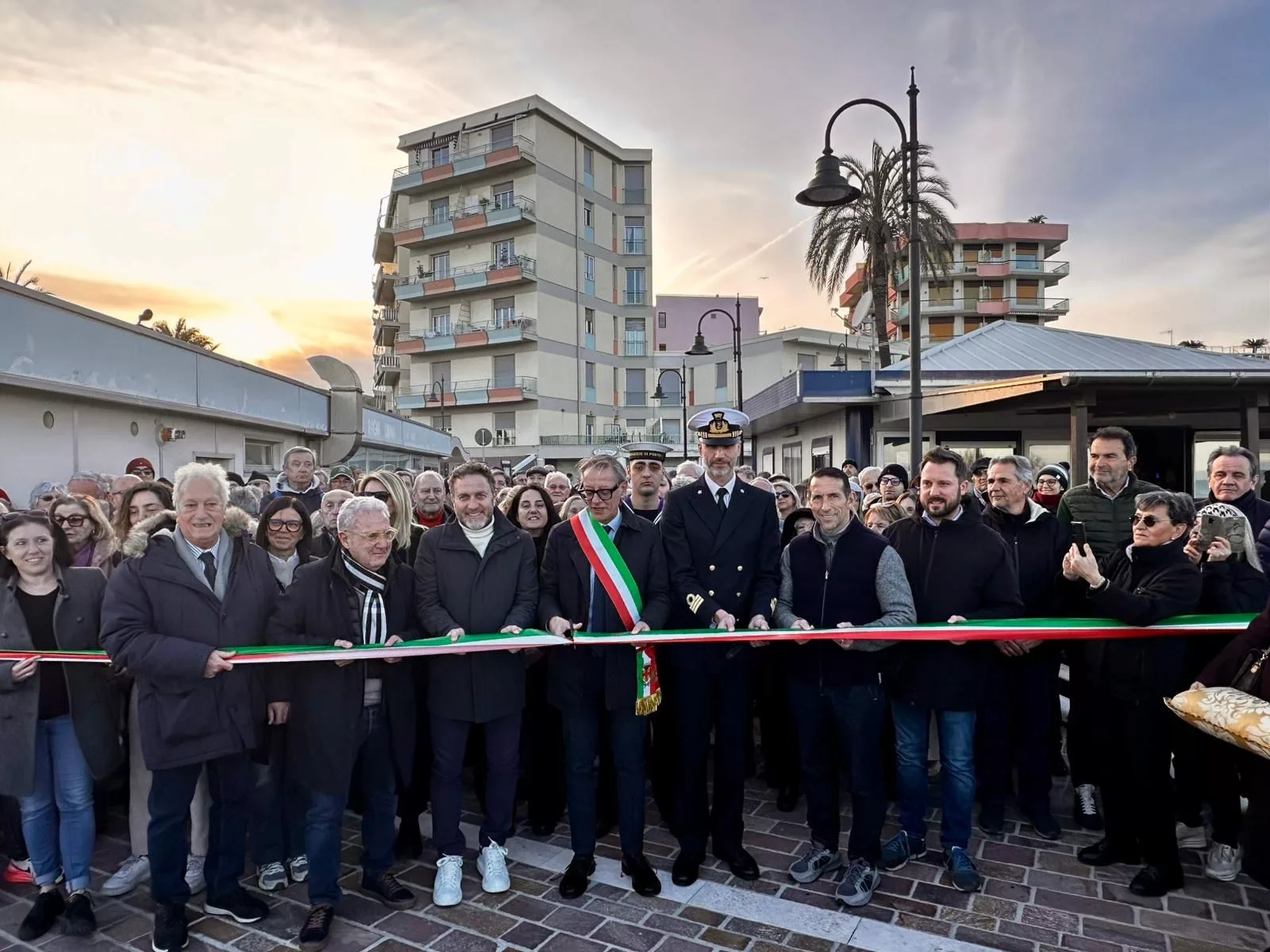Albenga, inaugurata la nuova "Rotonda sul Mare" - 104 News